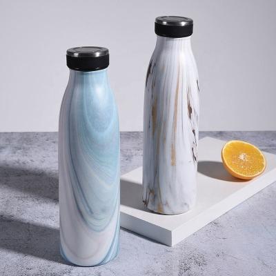 Cina 350/500/750ML Forma di latte Bottiglia d'acqua in acciaio inossidabile a bocca piccola Matt gomma rivestita Bottiglia d'acqua in acciaio inossidabile Design durevole e confortevole in vendita