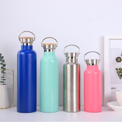 Cina 17 oz Acciaio inossidabile Sport Bottiglia d'acqua Isolata Bottiglie d'acqua riutilizzabili con maniglia Bottiglia metallica per escursionisti regalo in vendita