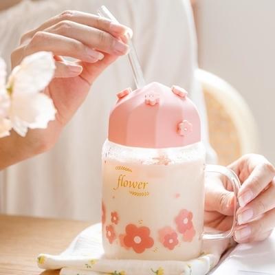 China High Appearance Level Cherry Blossom Glass Cup With Straw Silicone Lid Cute Flower Girl Drinking Cup for sale