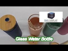 prueba de derrames 500ml colorido botella de agua de vidrio para viajes al aire libre con tapa de bambú de paja botella de agua lig