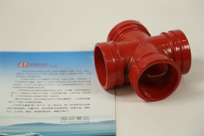 中国 接続スレッド 4 方向 横管 磨いた表面にフィット 販売のため