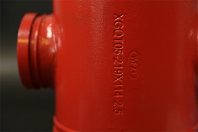 Cina Connessione a scanalatura per tubi a quattro vie per l'industria petrolifera in vendita