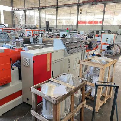 Cina 5-6m/min Macchina per tubi corrugati a doppia parete per produzione di 120-200 kg/h e diametro esterno tubi 40.50.63.75.90.110.160mm in vendita