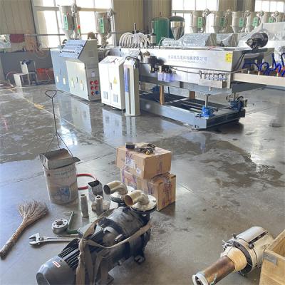 Cina Linea di produzione di tubi ondulati per e di produzione di estrusori a vite di diametro di 75 mm Sj75/30 in vendita
