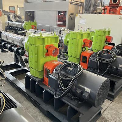 China PLC Controlled Twin Screw Extruder with Customized Control System and Ceramic Heater for sale