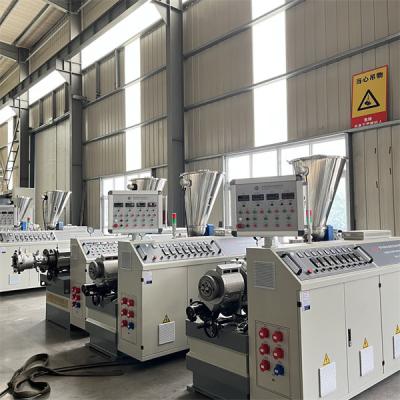 China Full-automatic Three-layer PE Pipe Co-extrusion Equipment 120-800kg/hr Automatic Grade Full-automatic for sale