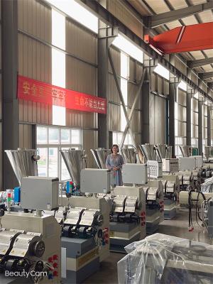 Cina Produttori di macchine per la produzione di tubi in PVC di plastica in vendita
