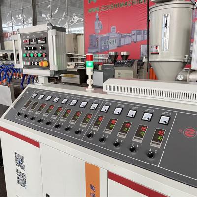 Cina Produttori di attrezzature per l' estrusione di plastica, macchina per la produzione di grondaie piovose in PVC in vendita
