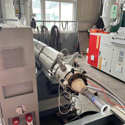 Cina Velocità di vite 22 giri al minuto Linea di produzione di tubi ondulati per la protezione dei cavi in vendita
