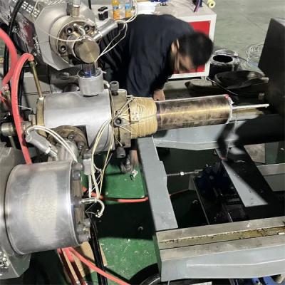 Cina Linea di estrusione per tubi corrugati in HDPE PP LDPE con garanzia di 1 anno e velocità della vite di 22 giri/min in vendita
