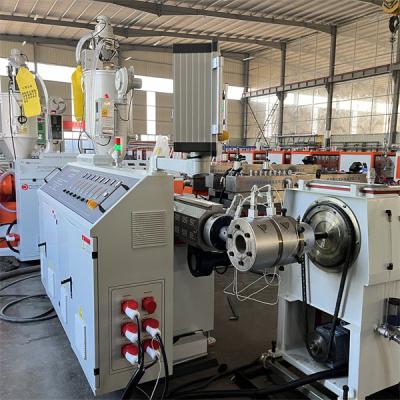 Cina Linea di estrusione tubi a spirale in PE PP con classificazione completamente automatica e avvolgitore da 100 m/rotolo in vendita