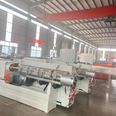 China 1 Year Gurantee Carbon Corrugated Tube Production Line Featuring Extruder Sj75/30 Single Screw Extruder for sale