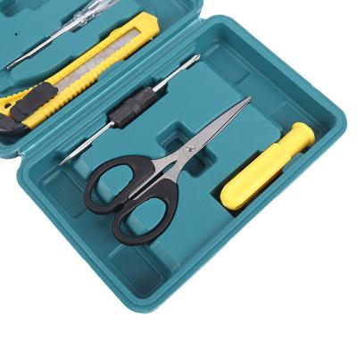 Cina 11pcs Of Household Tool Kit Set Hardware Tools Sockets Set Car Repair Tool Kit Set in vendita