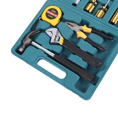 Cina Car repair kit tool set household combination tool set hardware tools set in vendita