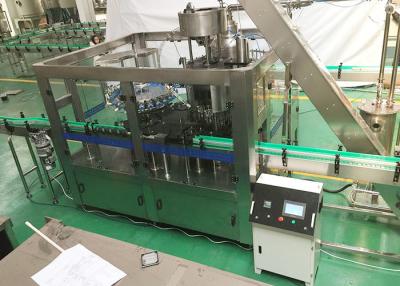 Cina 415V Juice Bottle Filling Machine 5000-6000bph per il succo di frutta in vendita