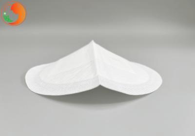 Cina Coppette assorbilatte usa e getta a forma di conchiglia personalizzate, traspiranti con strati assorbenti in vendita