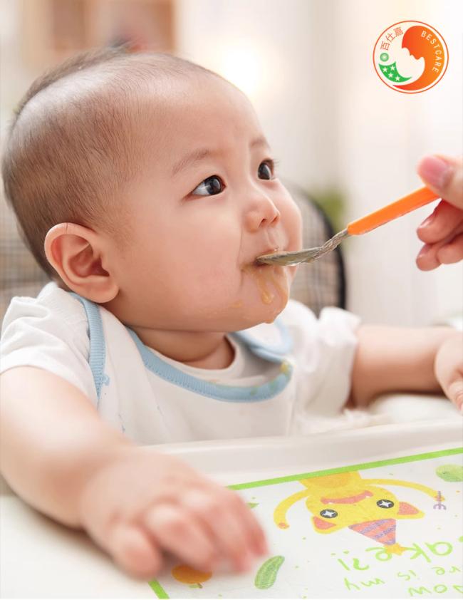 Disposable waterproof table mats with colorful designs