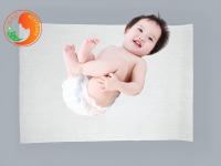 Quality Foldable White Disposable Diaper Mat Large Size With Waterproof Layer for sale