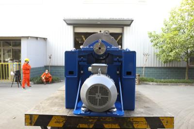 중국 직경 길이 650mm 2상 데칸터 원심분리기 ​​에너지 효율적인 VFD 드라이브, 25% 전력 절감, SS316L/SS2205​​ 화학적 부식 저항​​ 판매용