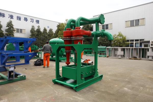 Quality Drilling Fluids Desander Machine 0.4kW Desander Centrifugal Water Pump 2215mm for sale