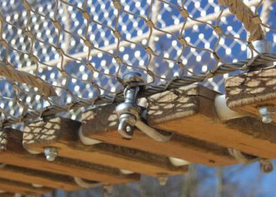 Китай Анти- кисловочное плетение провода нержавеющей стали 2.5mm для Playgroud с сеткой кабеля веревочки продается