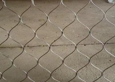 China personalizado 304 316 red de alambre aviario curado y plegado en ángulo libre en venta