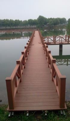 China Moisture Resistance Hollow Composite Decking Panel Install Easily for sale