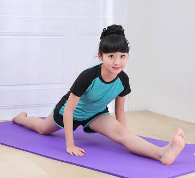 Cina Brevi magliette della manica dei bambini di sport dei bambini di 6-12 anni dell'abbigliamento in vendita