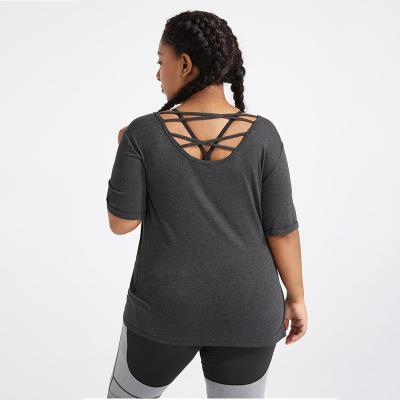 China De BSCI verklaarde Vrouwen plus de Slijtage van de Grootteyoga drogen Geschikte Donkere Grey Sports-T-shirt Te koop