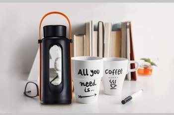 China 280ml Fashion Reusable Glass Water Bottles Silicone Sleeve Pink / Black Color for sale