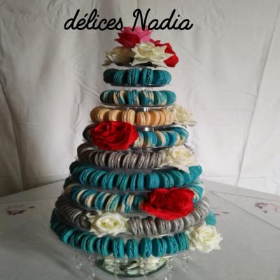 Cina Espositore per matrimoni Macaron in plastica bianca da 1 mm a 6 livelli in vendita