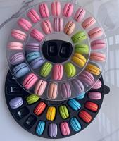 China Transparent  40 Pieces Plastic Macaron Packaging Macaron Serving Tray for sale