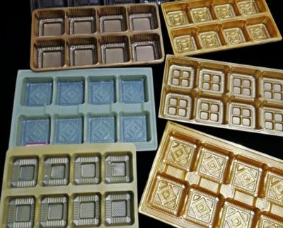 China Customizable Recyclable Chocolate Packaging Box with Heat Sealing for Fruits and Cakes for sale