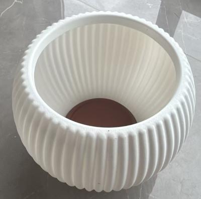 China Large-sized HDPE Plastic Flower Pot with Tray Base and Ceramic Protection for Plum, Bamboo, Chrysanthemum, and Orchid for sale