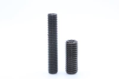 China DIN Standard M2 M3 M4 M6 M8 M10 parafuso de conjunto de aço com acabamento de óxido negro e tomada hexagonal à venda