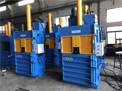China Resíduos de plástico em flocos Compressor de compressão hidráulico à venda