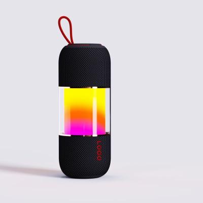 China Outdoor Portable Bluetooth Speakers Stereo Sound Bluetooth Speaker 5.3 With 2000mAh Battery for sale
