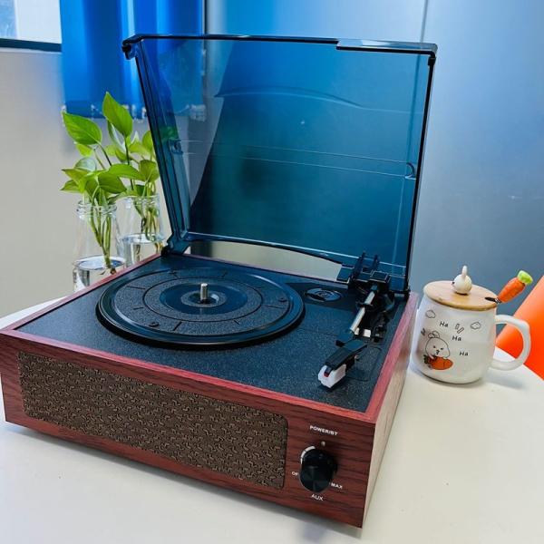 Quality Vintage Record Player With Built In Speakers , 3 Speed Turntable With Speakers for sale