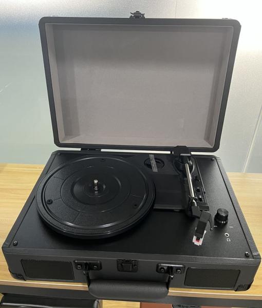 Quality 3 Speed Bluetooth Turntable Speakers Vintage Suitcase Vinyl Record Speaker for sale