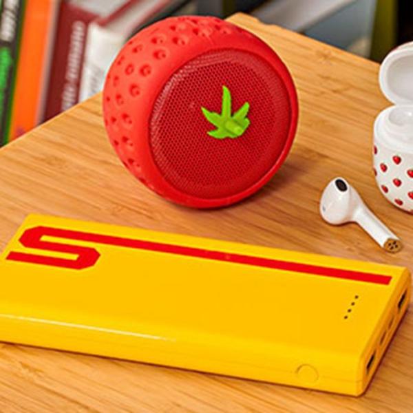 Quality 5.4 Patented Strawberry Speaker 3W Portable Wireless Bluetooth Speaker With for sale