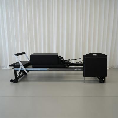 China Professional Pilates Reformer Aluminum Alloy Custom Logo Leather Color Pilates Studio for sale