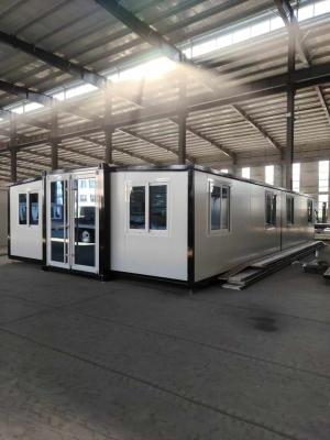 China Customizable Expandable Double Wing Container House with Grade 8 Earthquake Resistance and Natural Ventilation Systems for sale