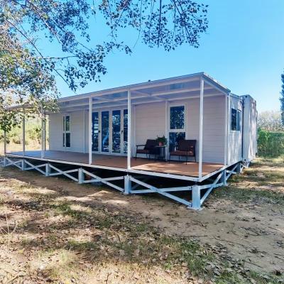 40ft Expandable Container Home with Folding Size 11800 × 6220 × 2480 mm Steel Roofing and Galvanized Steel Frame