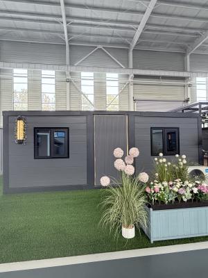 China Customizable 40ft Expandable Container Home for 3-6 People Fold Size L11800*W2200*H2480mm for sale