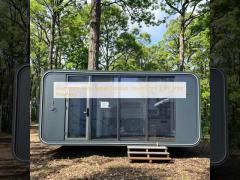 Aluminum Alloy Apple Capsule House 6m x 3.3m Solar Powered