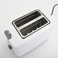 China 900W 2 Slice Bread Toaster with Automatic Pop Up Defrost Reheat Function 120V for sale
