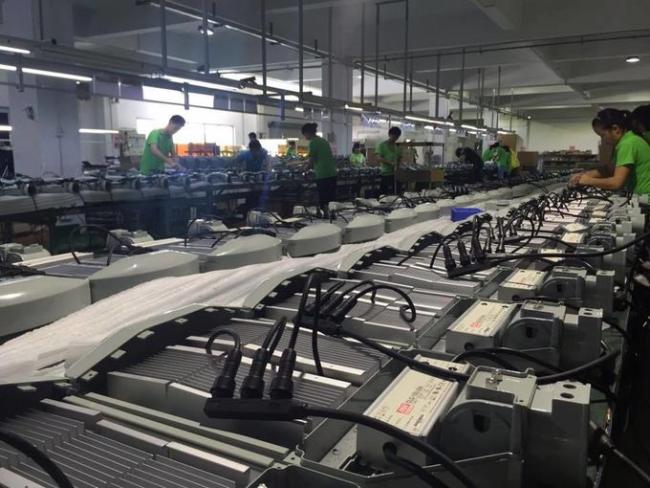 L'iluminazione pubblica modulare della strada principale dell'iluminazione pubblica di IP66 200w LED ha condotto la sostituzione 70-400 del watt attuale apparecchi d'illuminazione MH/di HPS