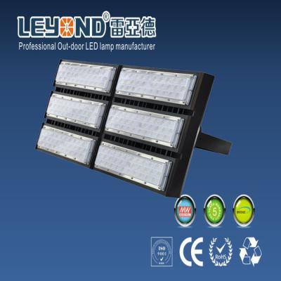 China Luz de inundação exterior versátil para a iluminação da área, luz do diodo emissor de luz IP67 200W de inundação 200W do diodo emissor de luz para parques de estacionamento, 5 anos de garantia à venda