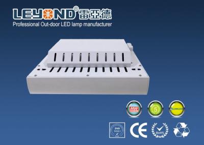 Cina L'industriale acrilico di alluminio ha condotto la luce bassa 150w 180w 200w 250w della baia, appendente la catena in vendita