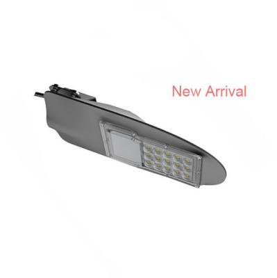 Cina 150lm/lampada via di W LED tre anni di garanzia con un angolo d'apertura da 150 * 65 gradi in vendita
